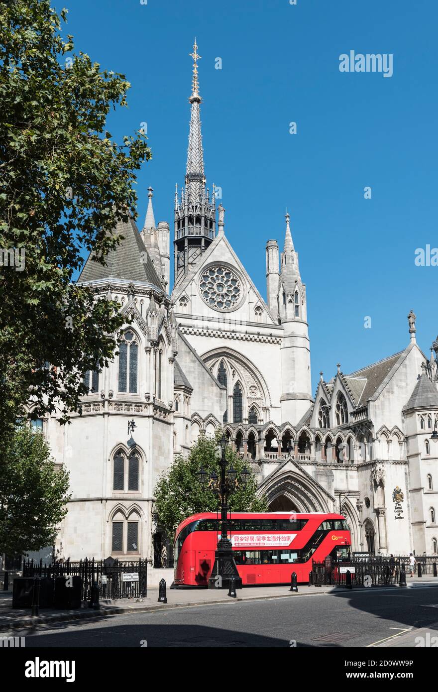 Tfl bus hi-res stock photography and images - Alamy