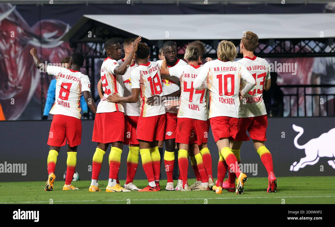 Leipzig, Deutschland. 04th Oct, 2020. firo: 03.10.2020 Football, 1st ...
