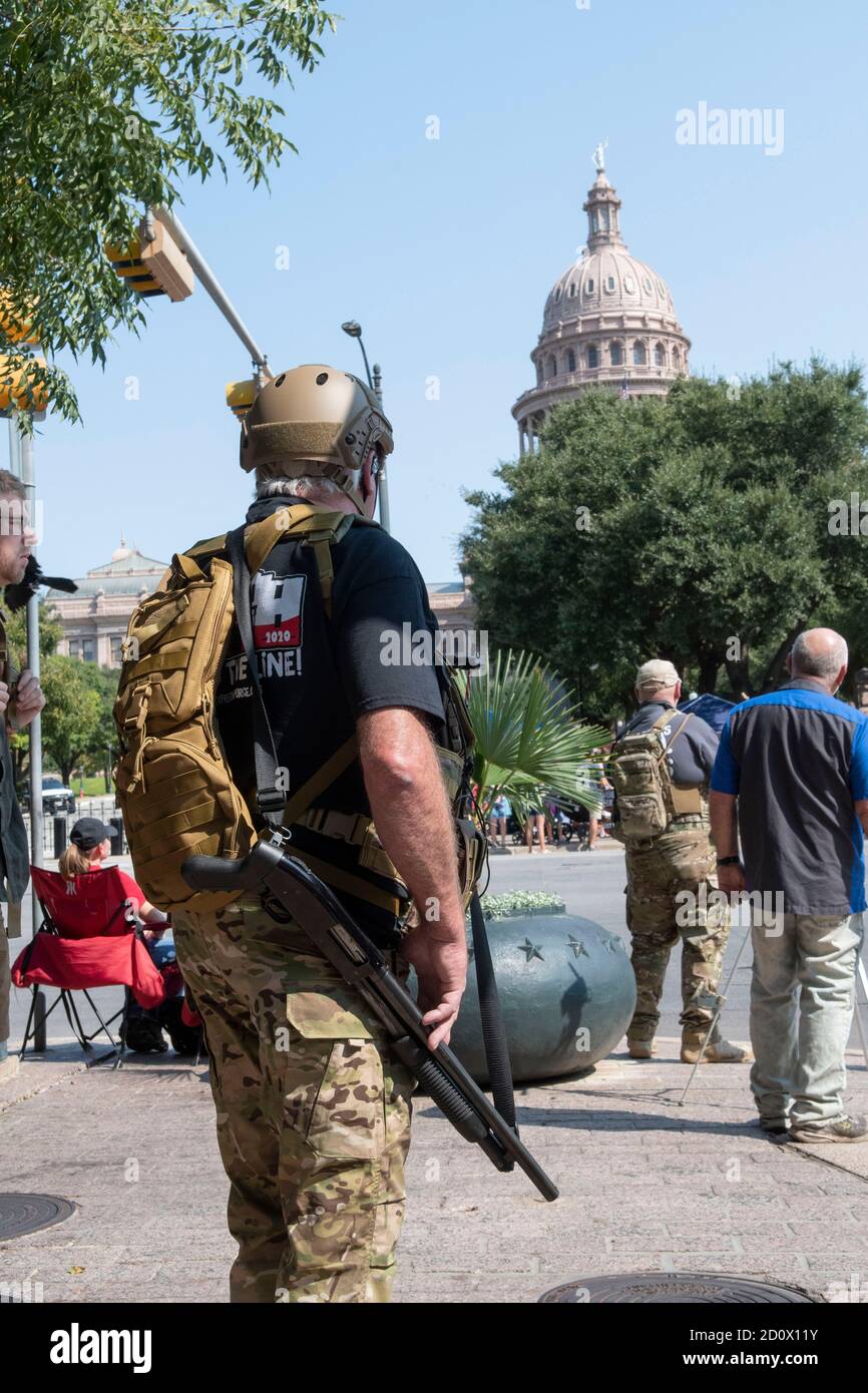 Stand off guns hi-res stock photography and images - Alamy