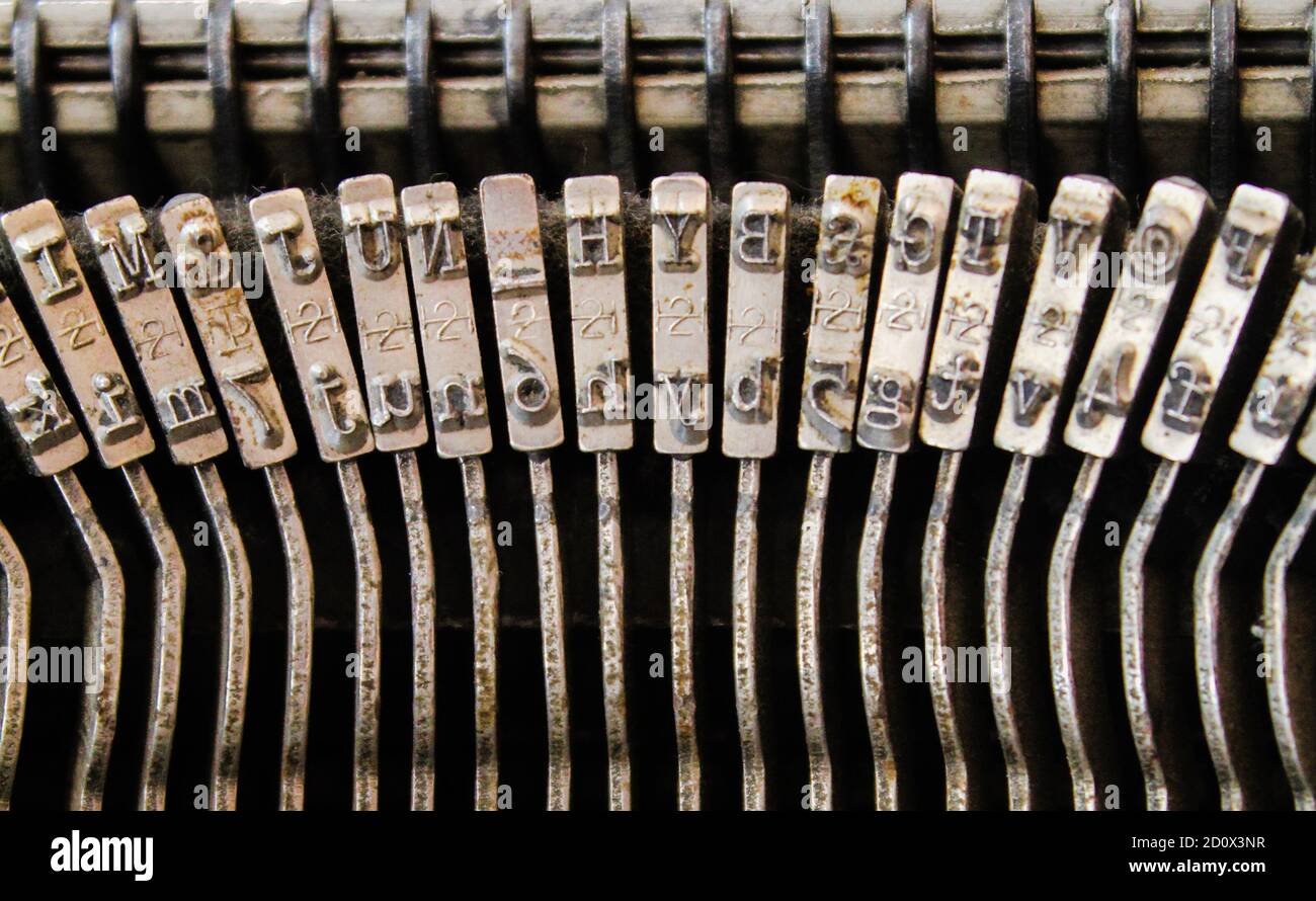 Vintage typewriter keys hi-res stock photography and images - Alamy