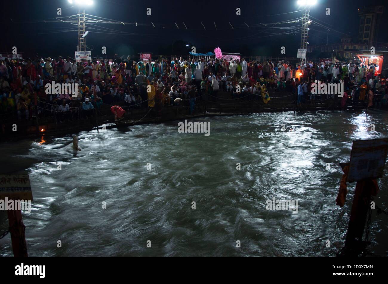 view of har ki pauri ghat haridwar at night Stock Photo - Alamy