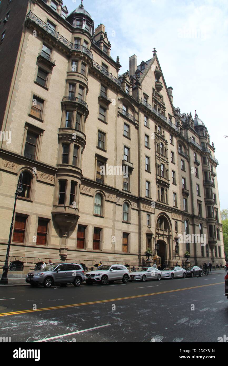 Dakota building new york 1884 hi-res stock photography and images - Alamy