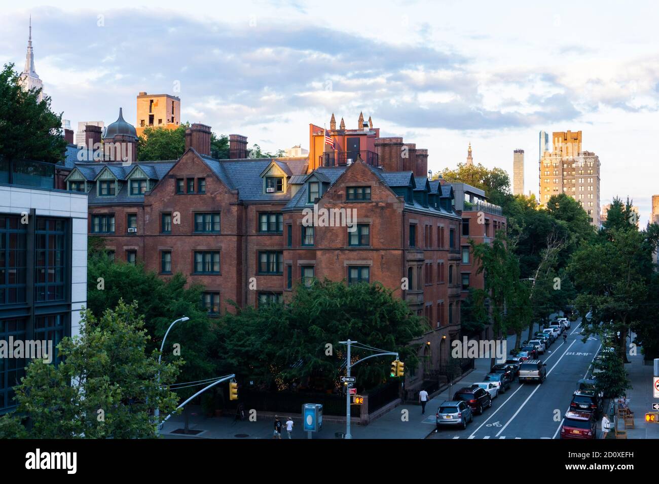 Chelsea buildings facades hi-res stock photography and images - Alamy