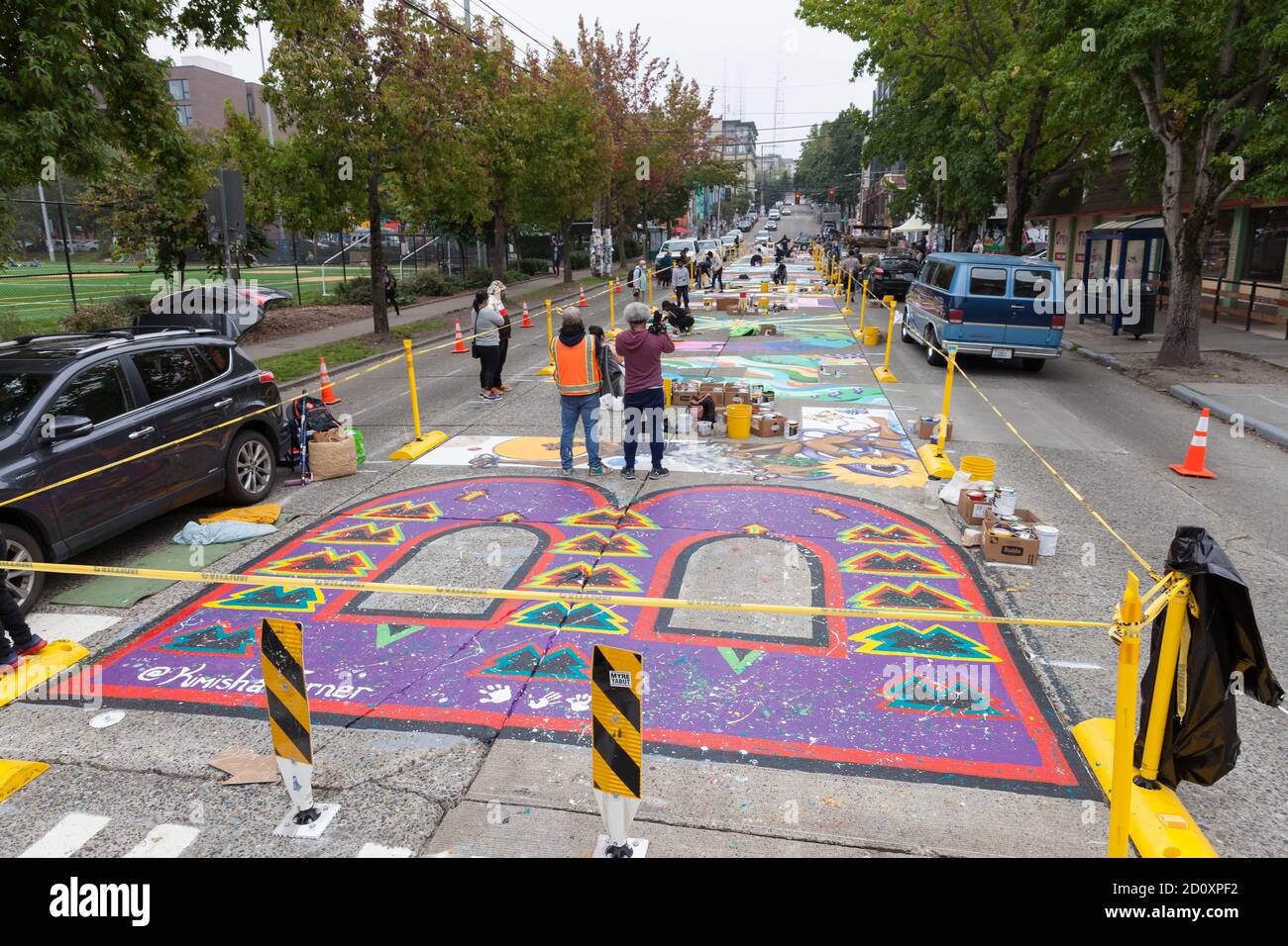Seattle, Washington, USA. 3RD October, 2020. Artists from the Vivid ...