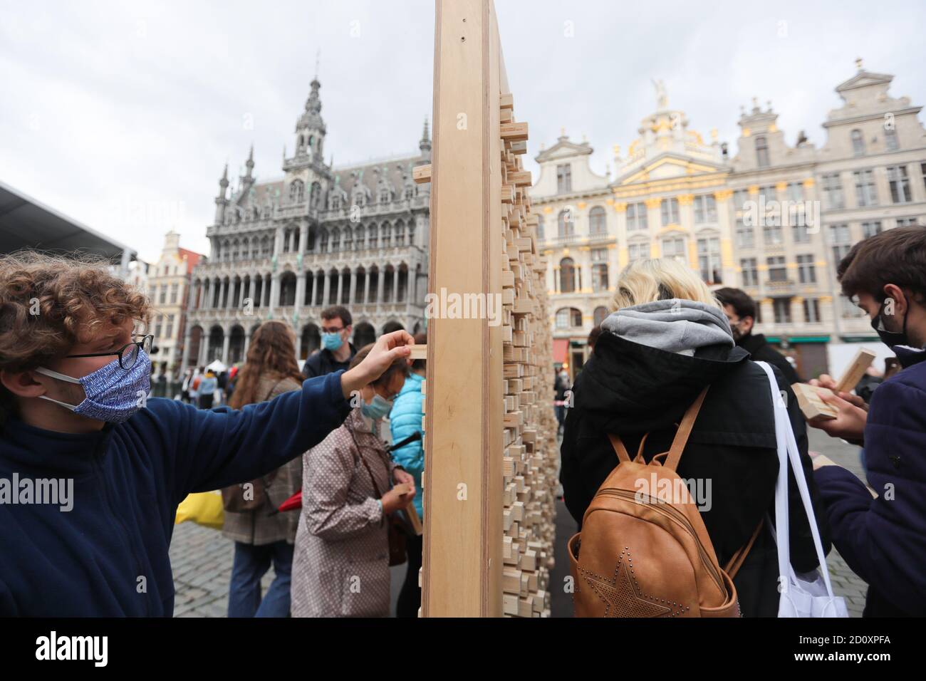 Disappearing art hi-res stock photography and images - Alamy