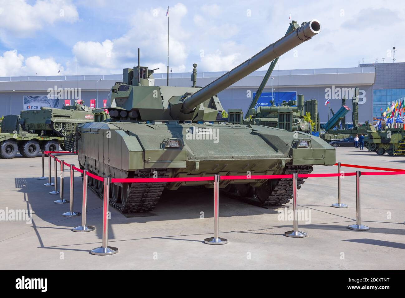 MOSCOW REGION, RUSSIA - AUGUST 25, 2020: The newest Russian tank ...