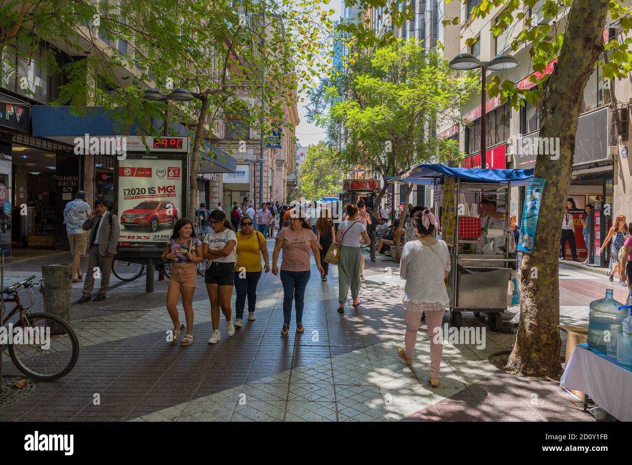 Santiago chile people hi-res stock photography and images - Alamy