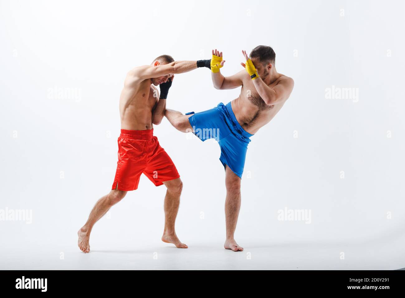Two men boxing hi-res stock photography and images - Alamy