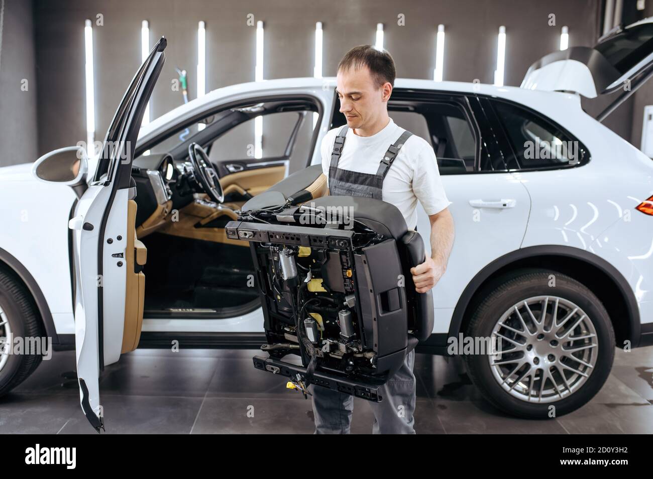 Worker seat hi-res stock photography and images - Alamy