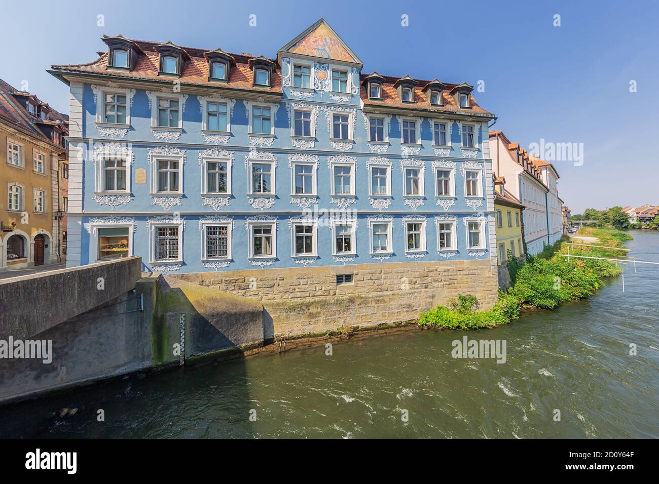 View of the Heller House next to the Lower Bridge over the Regnitz ...