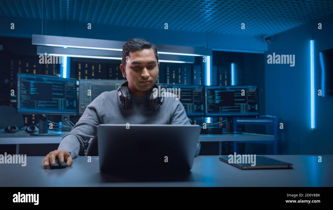 Indian system engineer hi-res stock photography and images - Alamy