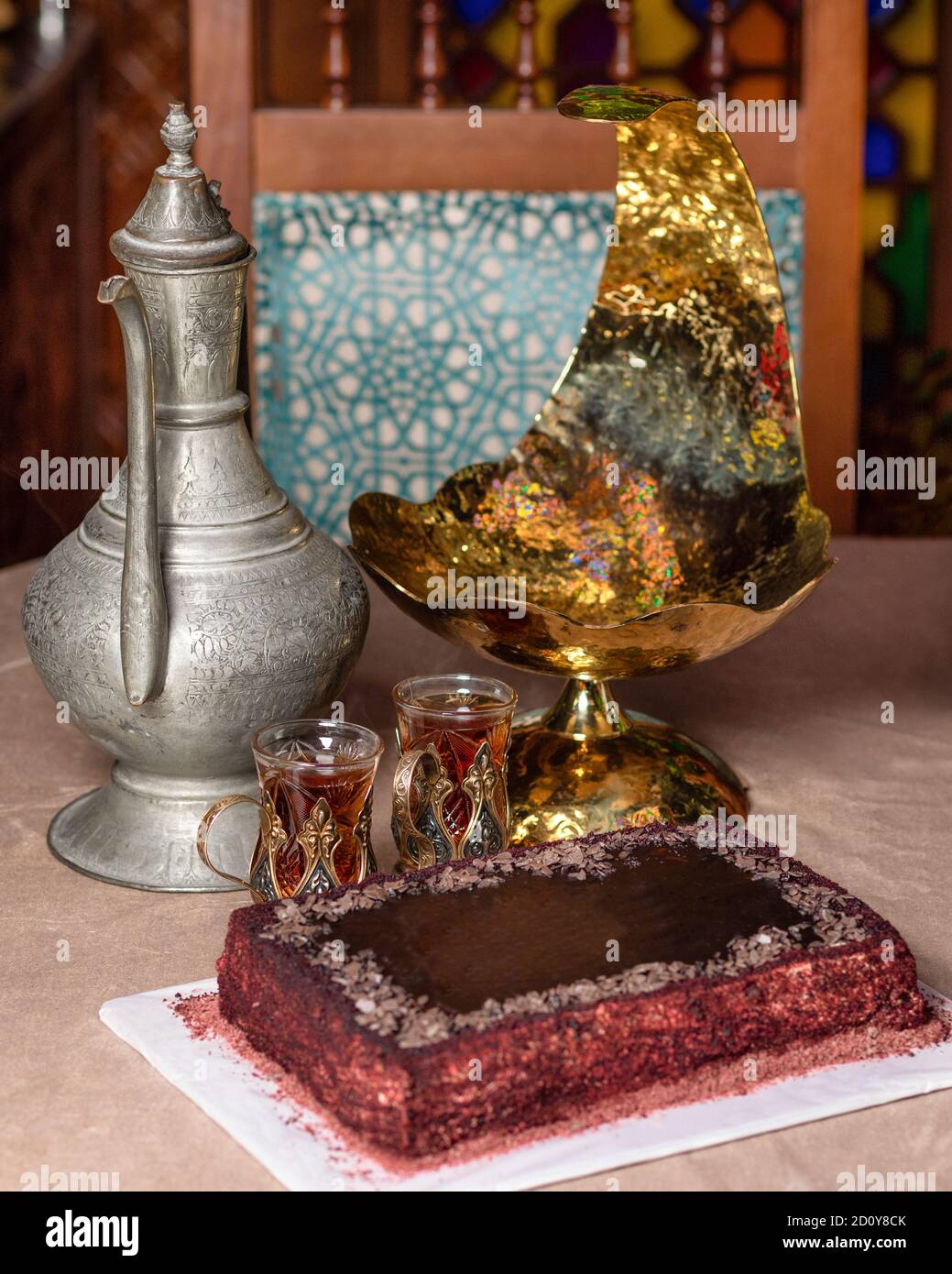 Arabic tea jug hi-res stock photography and images - Alamy