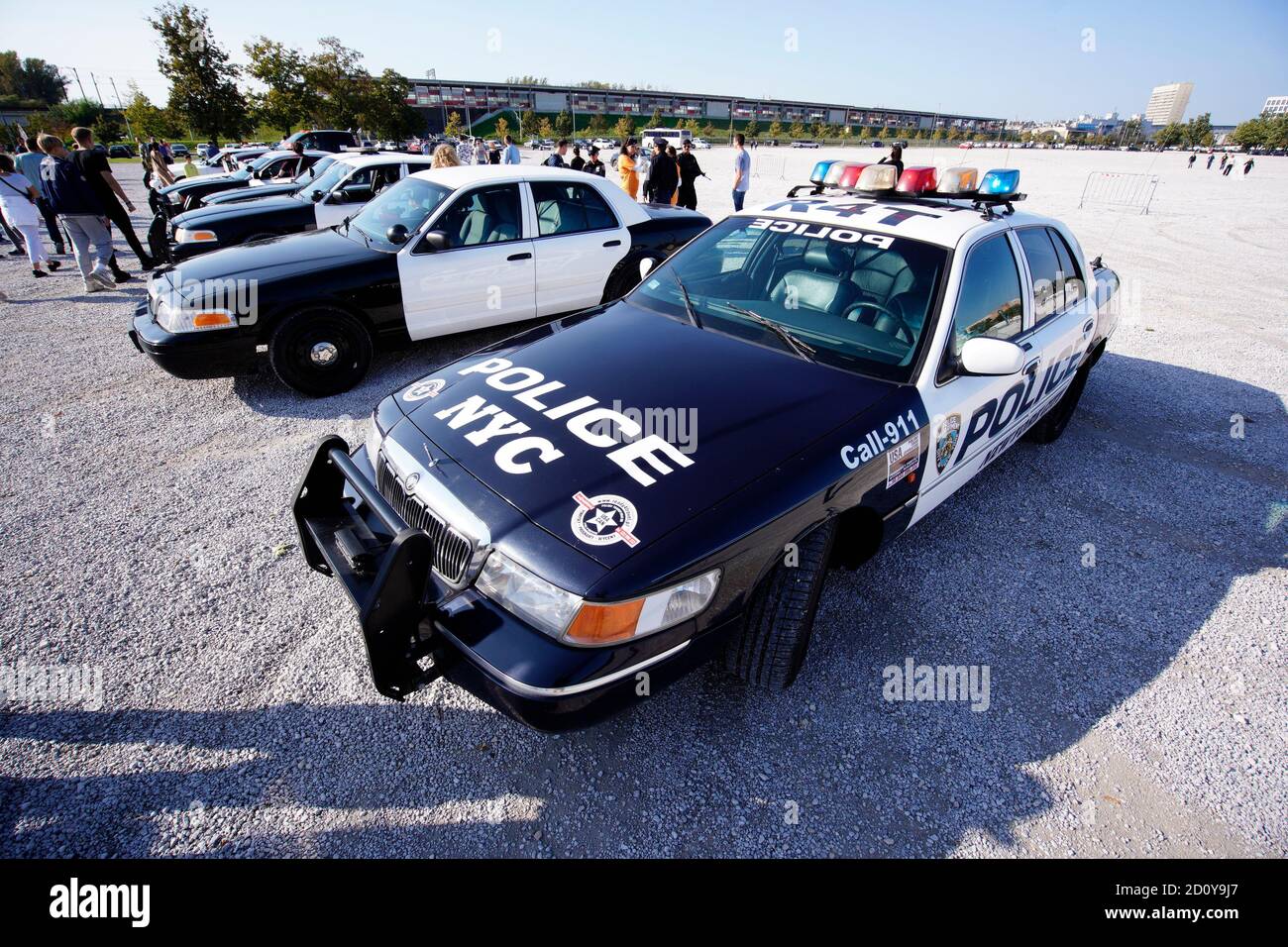 Lincoln crown victoria police car hi-res stock photography and images ...