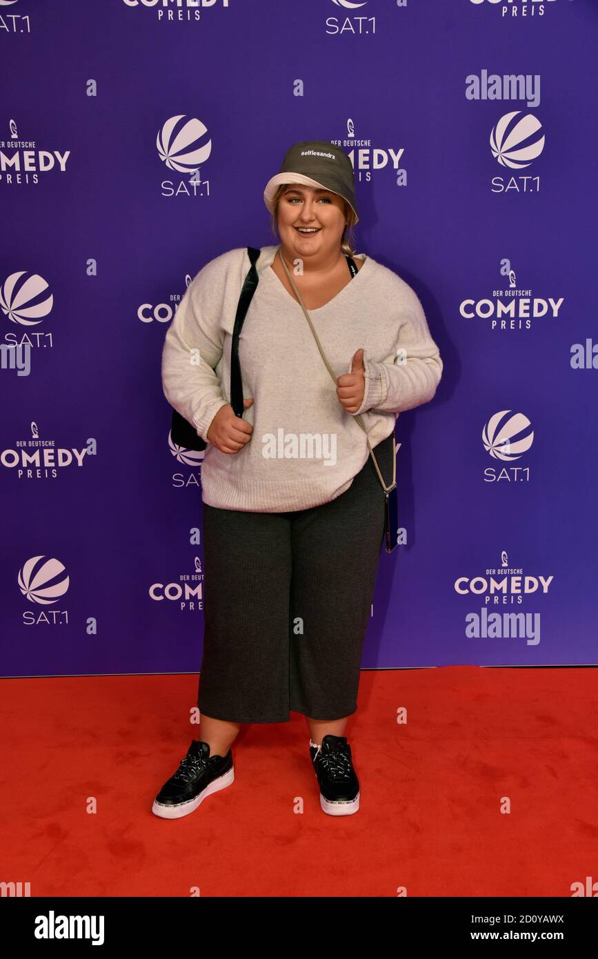 Cologne, Germany. 02nd Oct, 2020. Influencer Selfiesandra comes to the ...