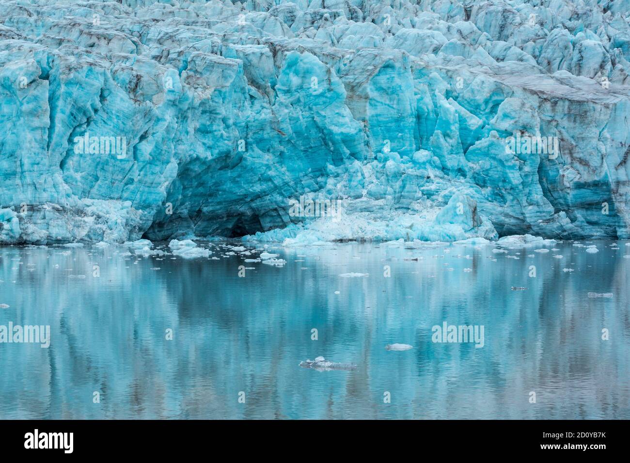Glacier in Isfjorden, Svalbard Islands, Artic Ocean, Norway, Europe ...