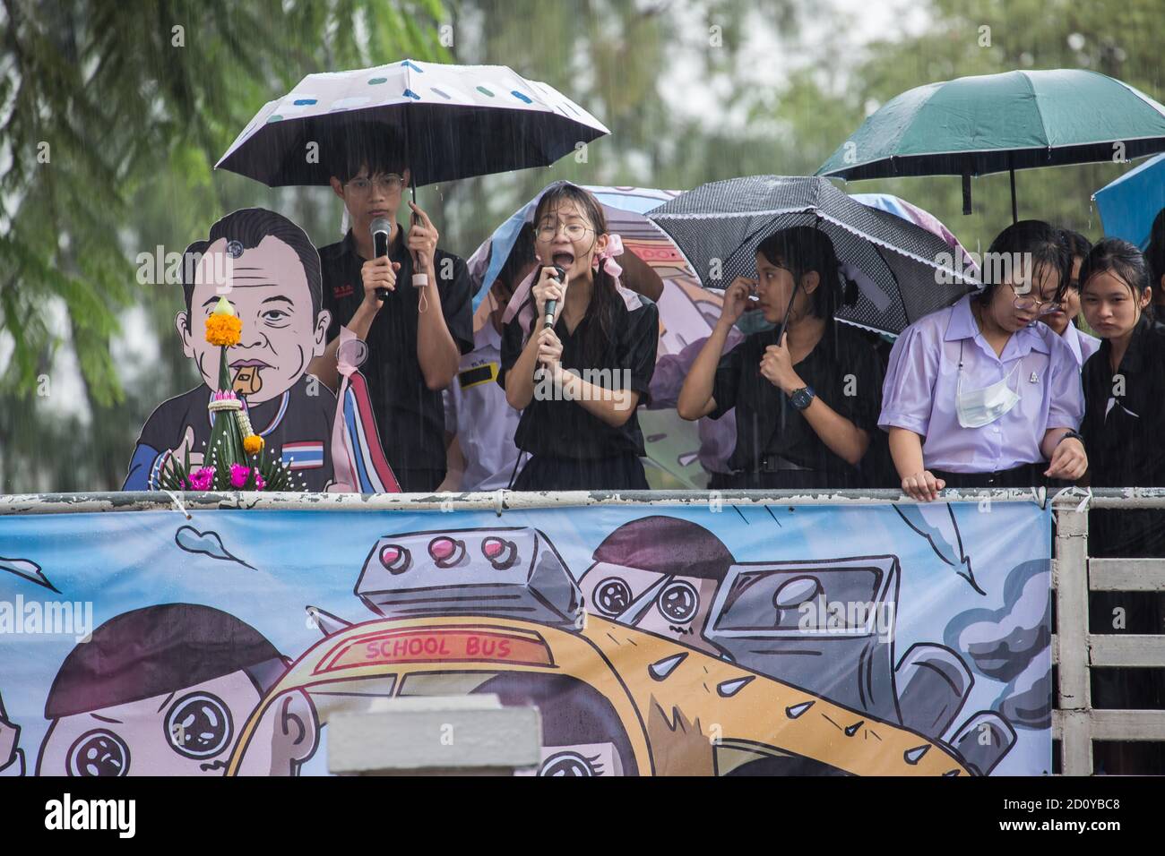 An high school student from the ‘Bad Students’ movement give a speech ...