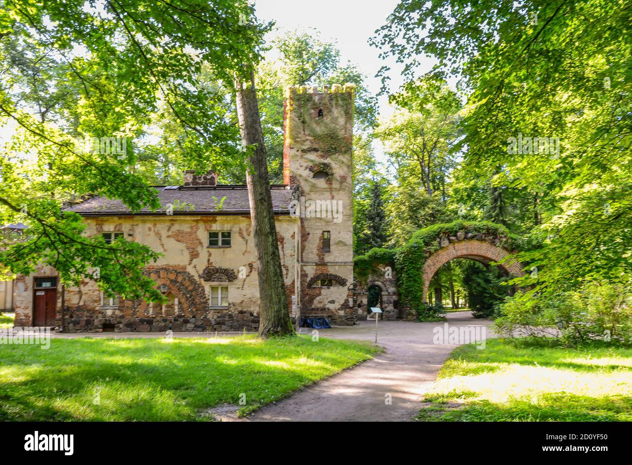 Romantic park in Arkadia village, Poland Stock Photo - Alamy