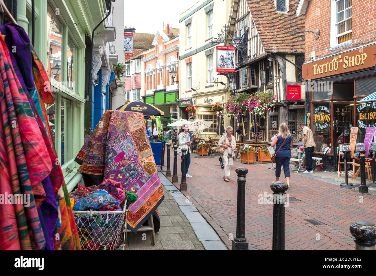 Old pedestrianised hi-res stock photography and images - Alamy