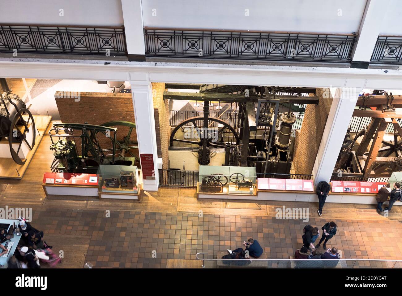 dh Energy Hall SCIENCE MUSEUM LONDON Industrial revolution people ...