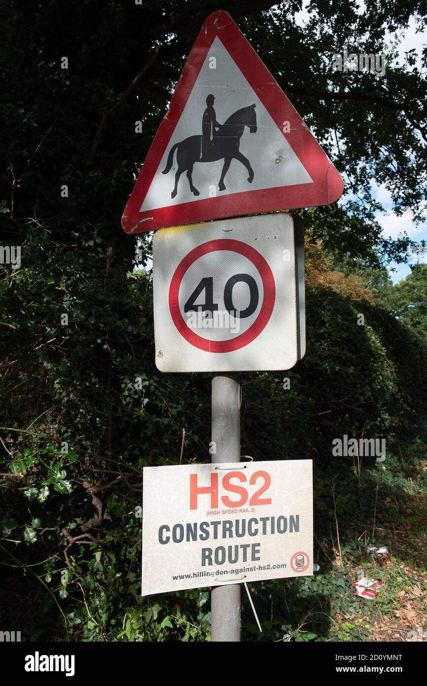 Ickenham, Uxbridge, UK. 28th September, 2020. Hillingdon Against HS2 ...
