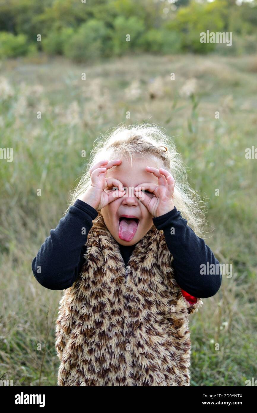 Child portrait, close-up. Girl outdoors in nature. Beautiful girl 3 ...