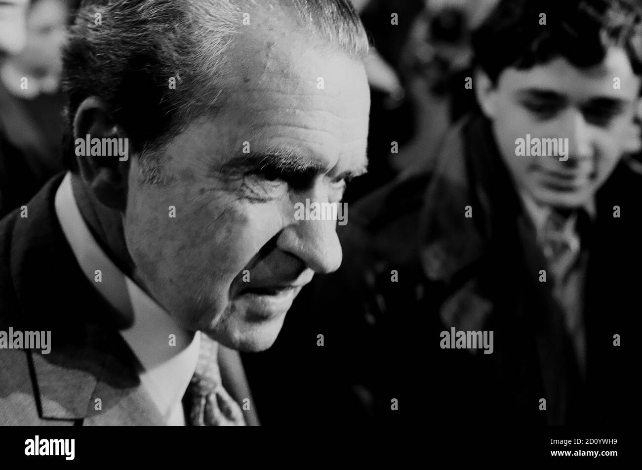 Ex-President Richard M Nixon talks to graduates at the Oxford ...