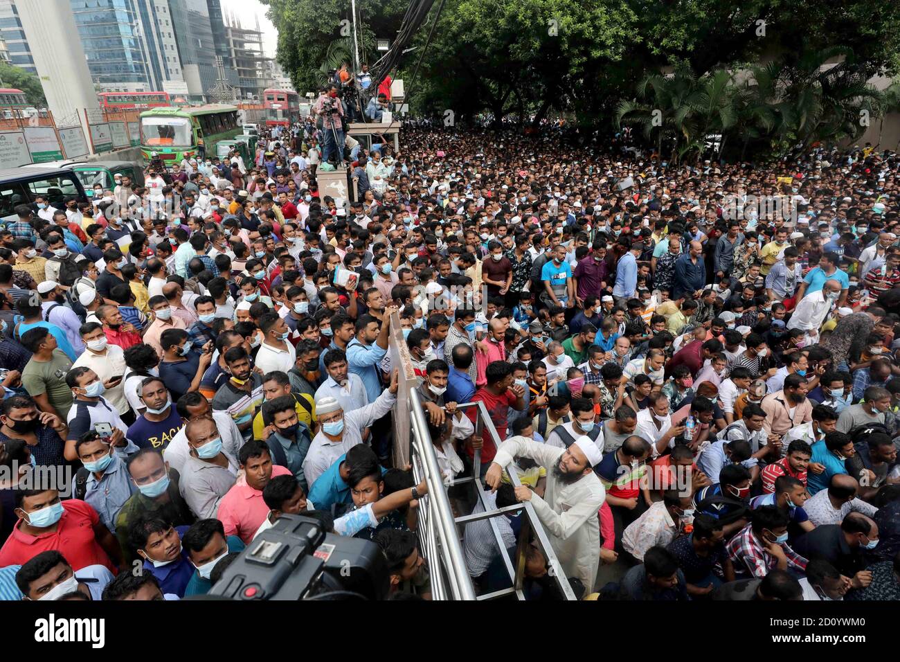 Dhaka, Bangladesh - October 04, 2020: Several thousand migrant workers ...