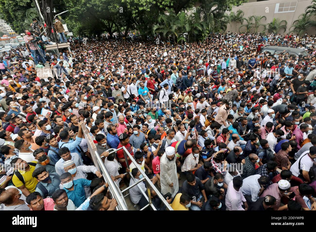 Dhaka, Bangladesh - October 04, 2020: Several thousand migrant workers ...