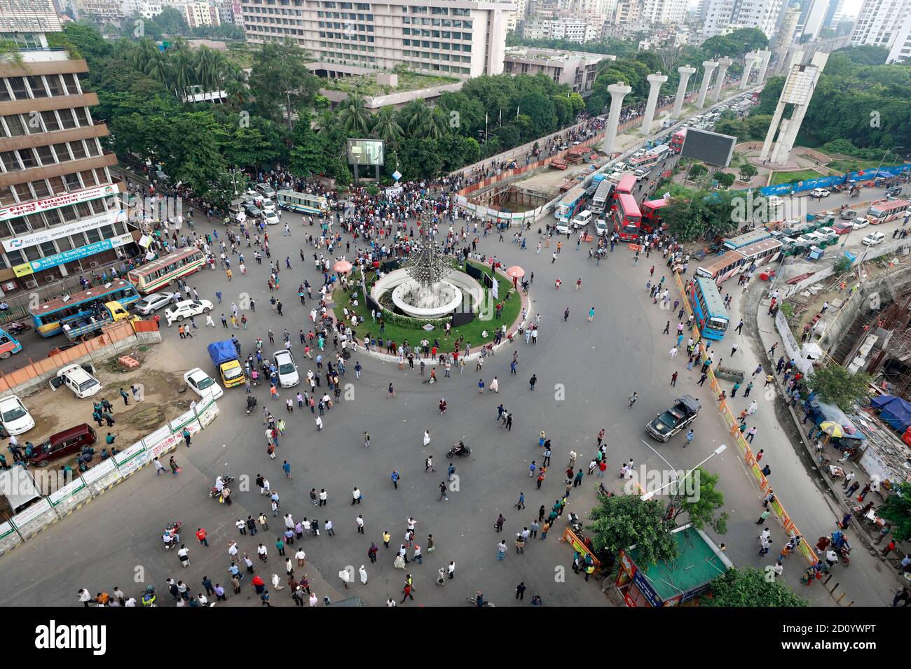 Dhaka, Bangladesh - October 04, 2020: Several thousand migrant workers ...