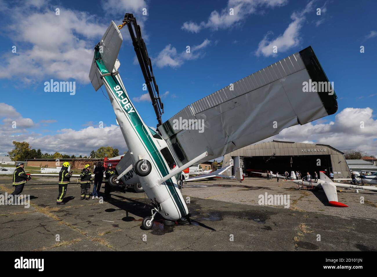 Lucko airport hi-res stock photography and images - Alamy