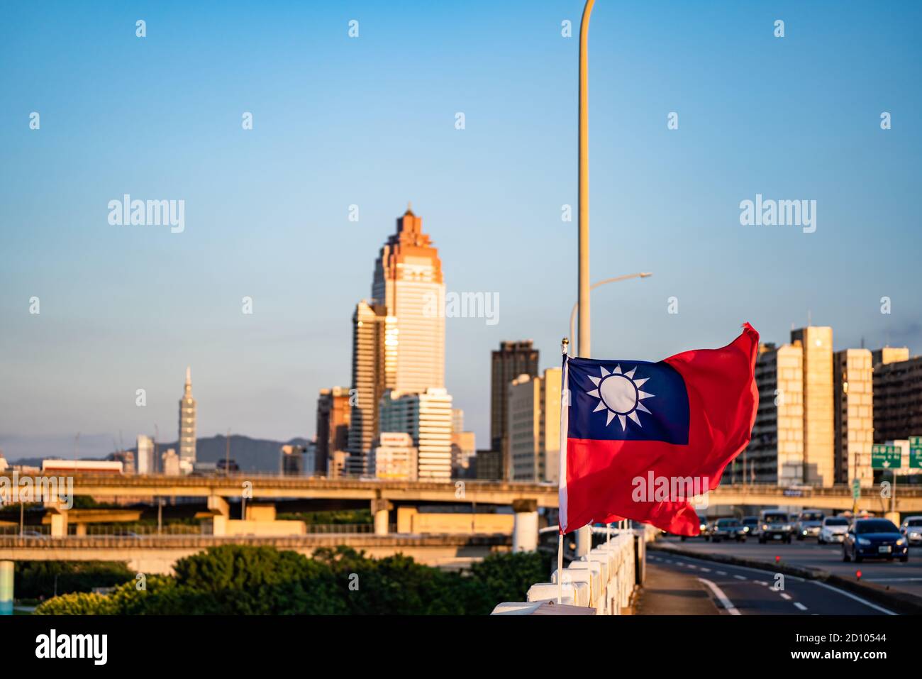 Taipei 101 flag hi-res stock photography and images - Alamy