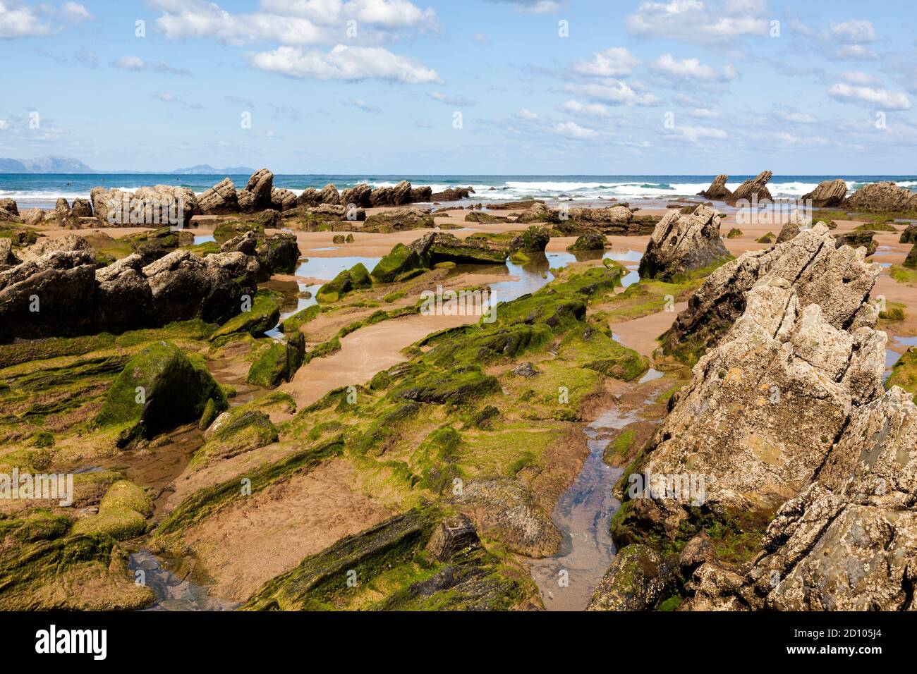 Low tide at the Barrika beach in Biscay, Spain Stock Photo - Alamy
