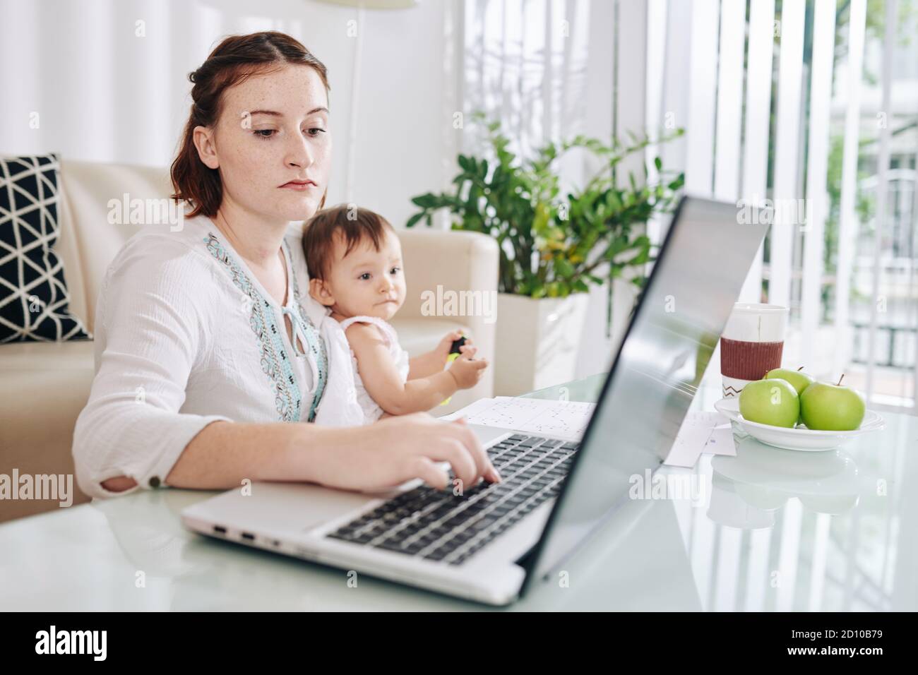 Working mother concept Stock Photo - Alamy