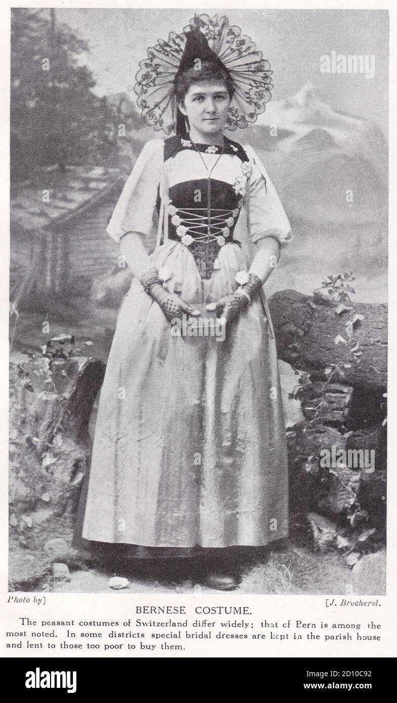 Traditional bernese costume hi-res stock photography and images - Alamy