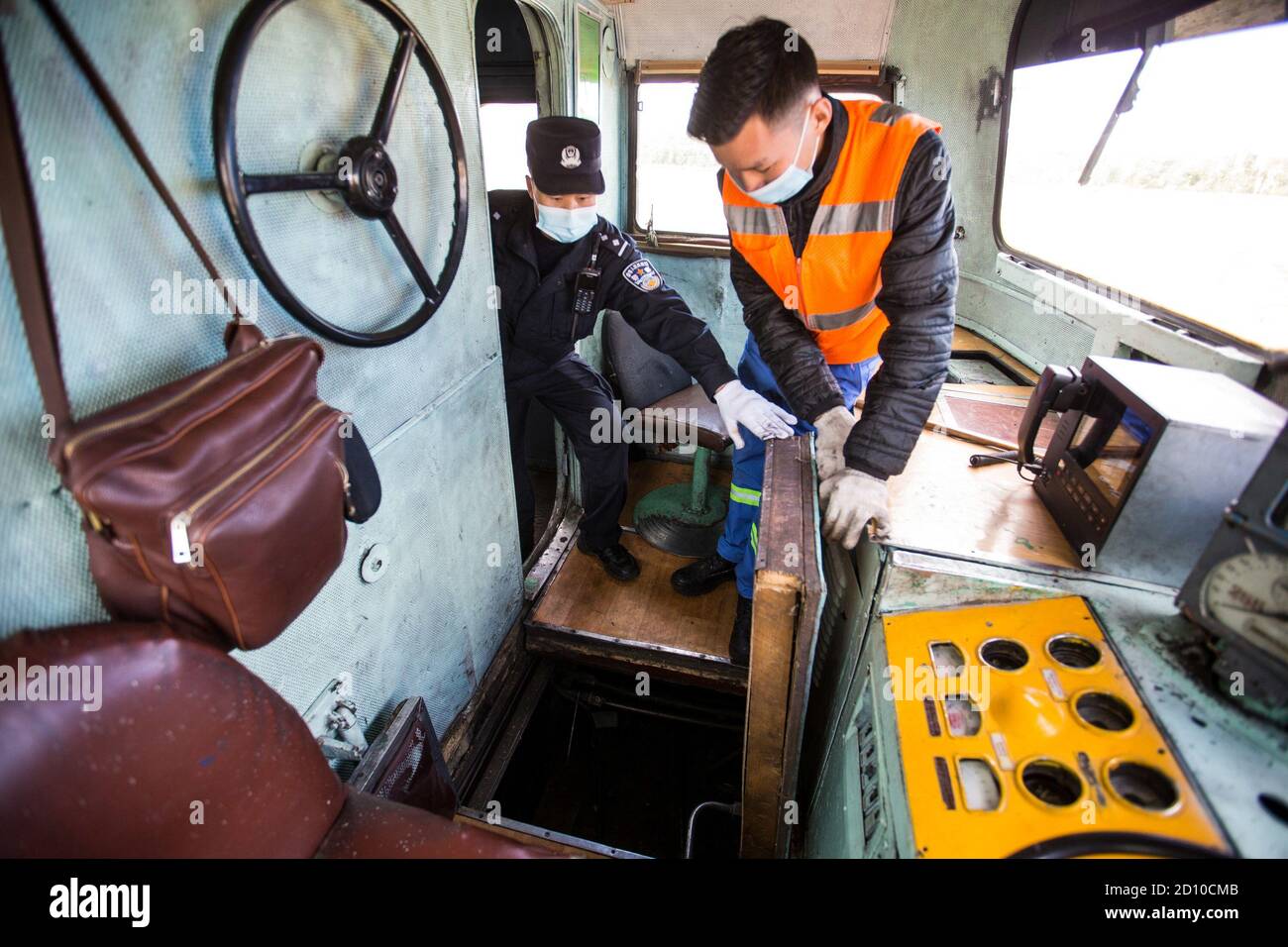 Customs clearance inspection hi-res stock photography and images - Alamy
