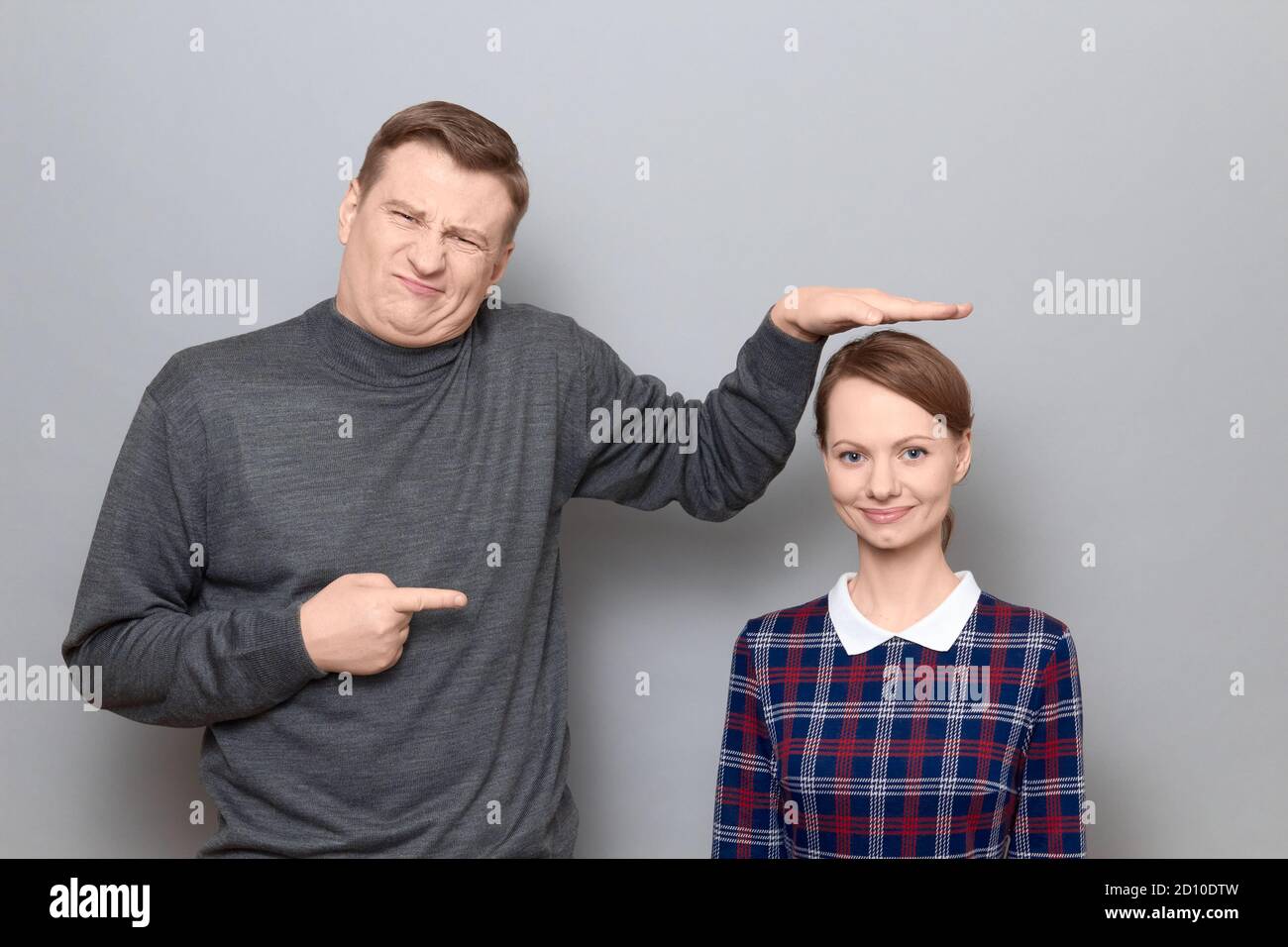 Tall Woman Short Man High Resolution Stock Photography and Images - Alamy