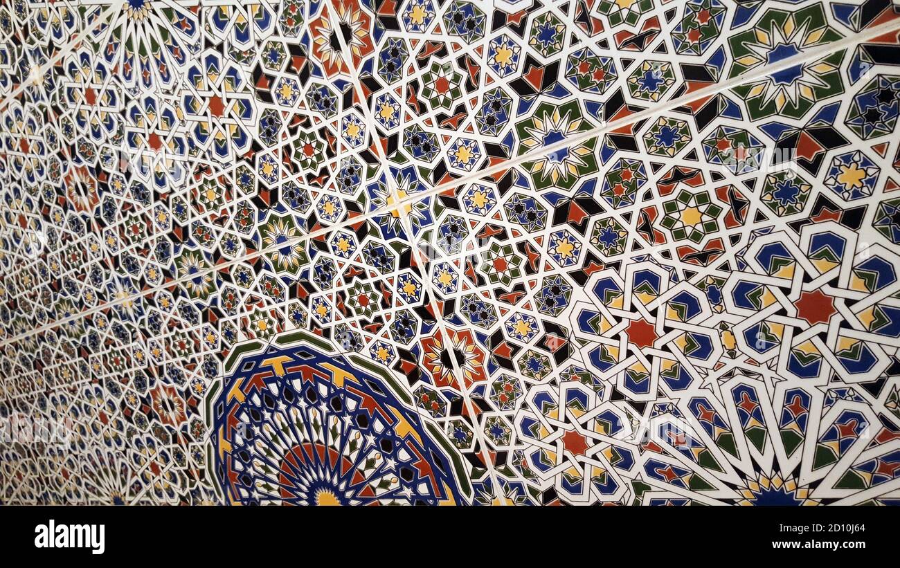 Moroccan zellige hi-res stock photography and images - Alamy