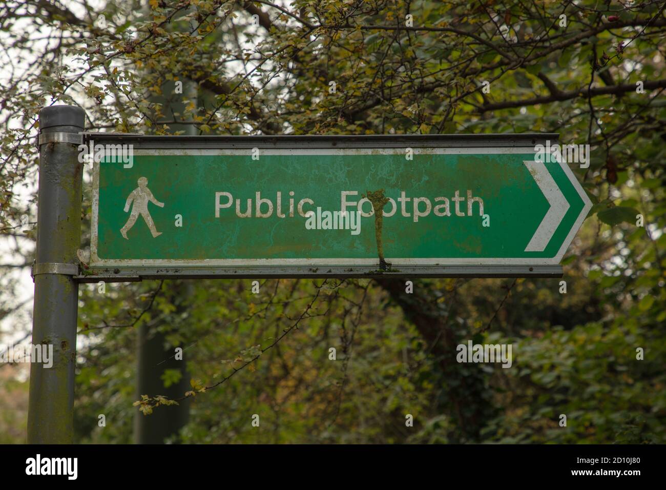 Public footpath only sign hi-res stock photography and images - Alamy