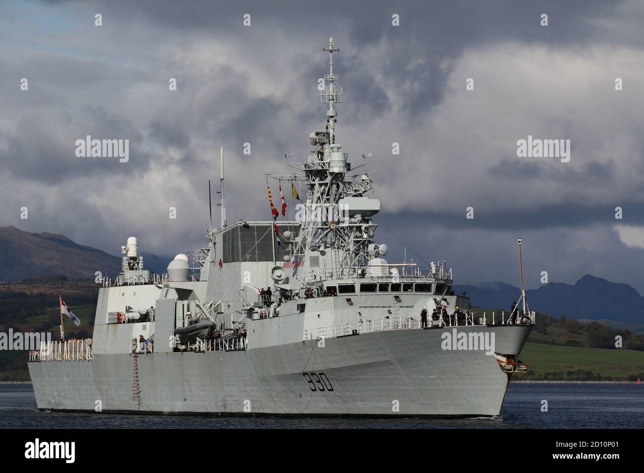 Canadian navy frigate hmcs halifax ffh 330 hi-res stock photography and ...