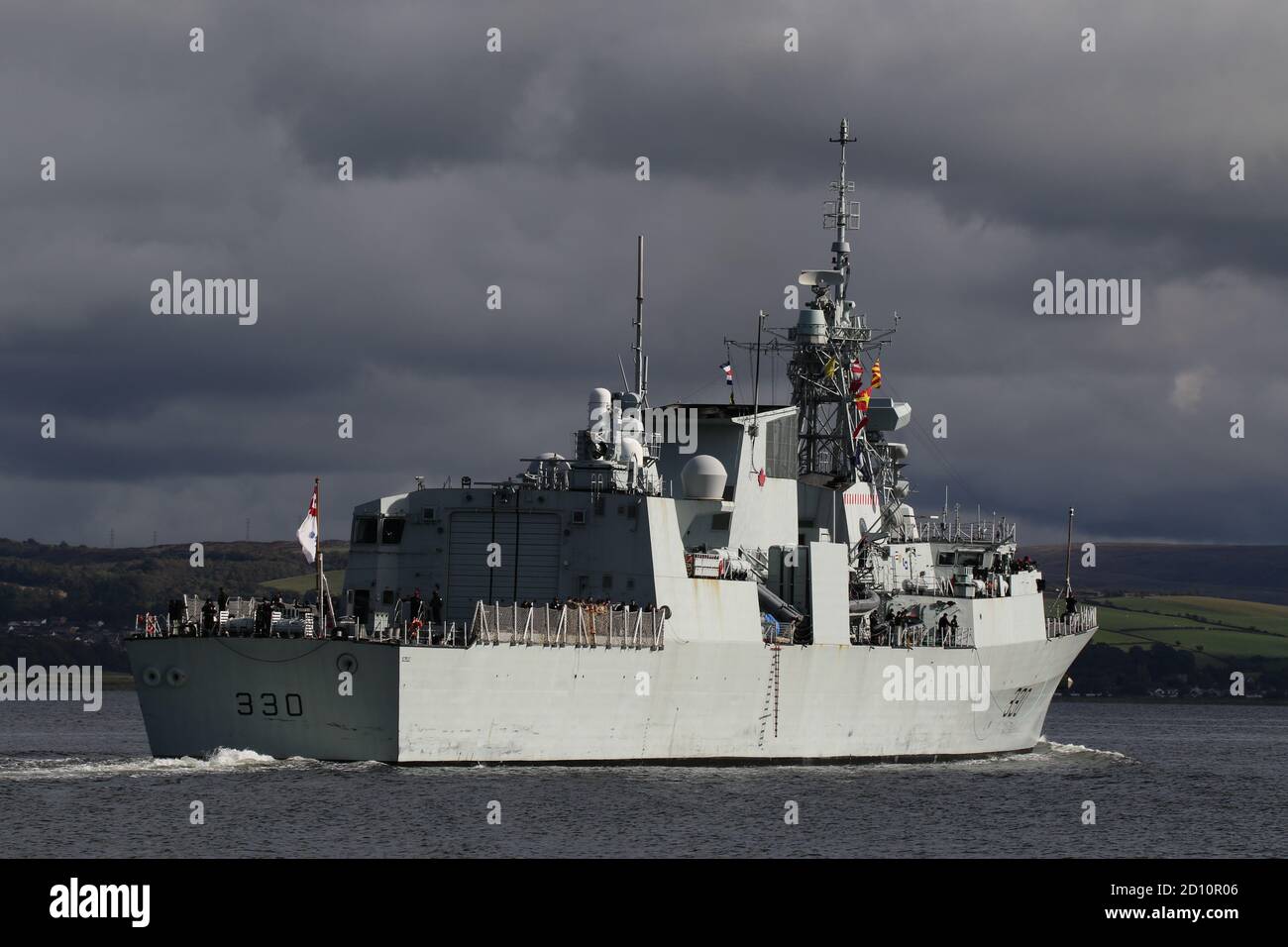 HMCS Halifax (FFH 330), a Halifax-class (or City-class) multi-role ...