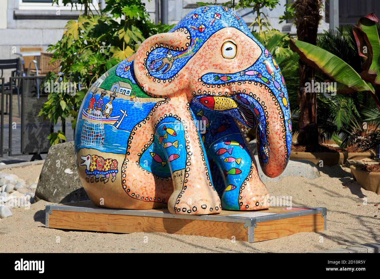 Beautifully hand painted Asian baby elephant statue, part of the ...