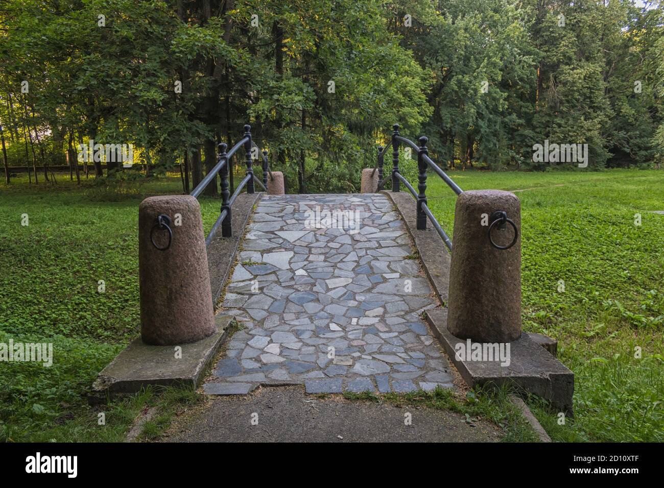 old stone bridge in the park. Belarus Stock Photo - Alamy