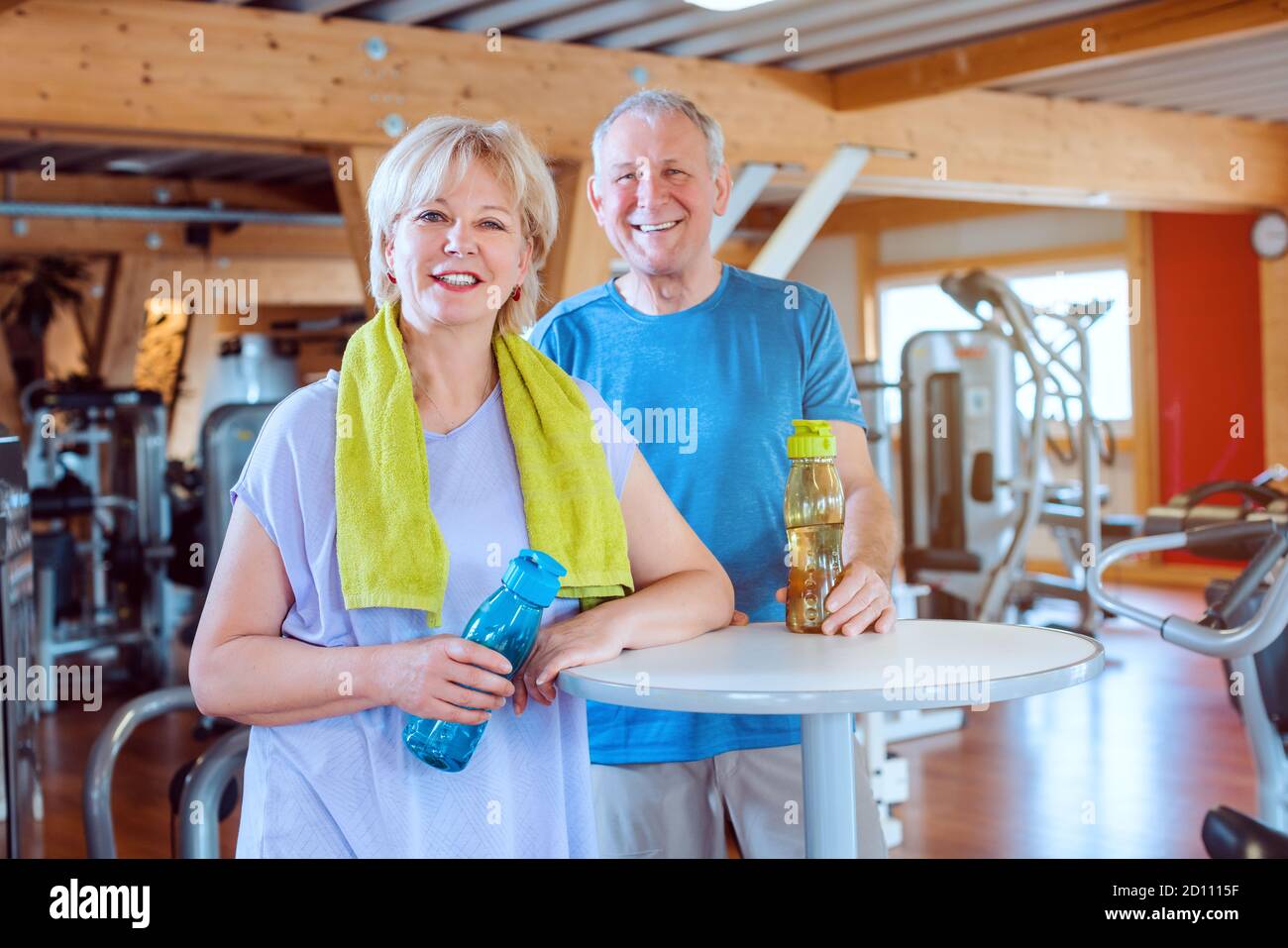 Seniors exercising in gym hi-res stock photography and images - Alamy