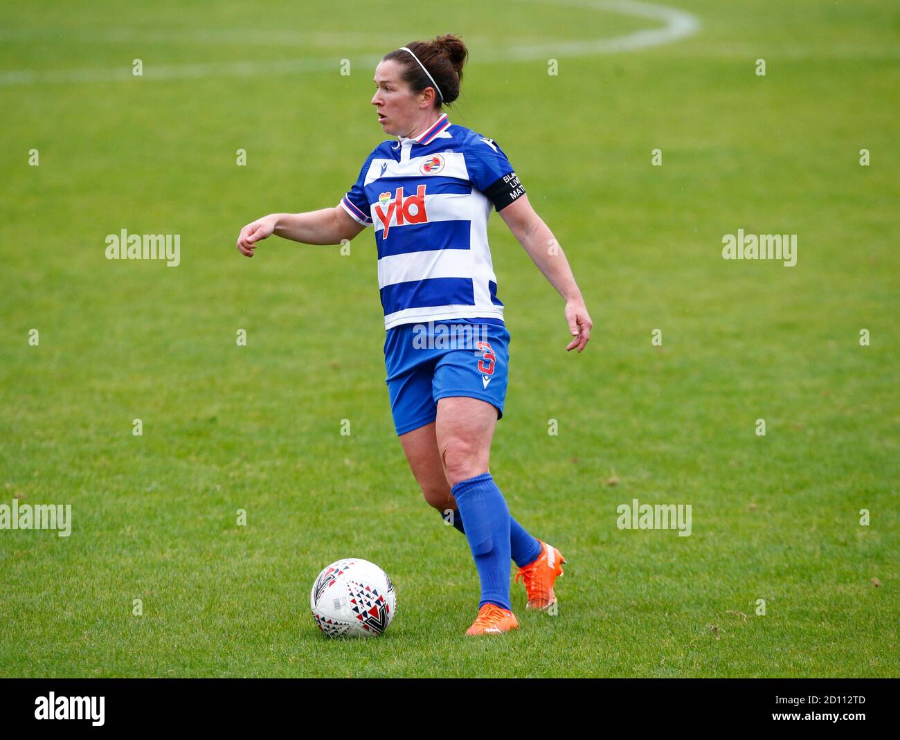 Emma mitchell reading hi-res stock photography and images - Alamy