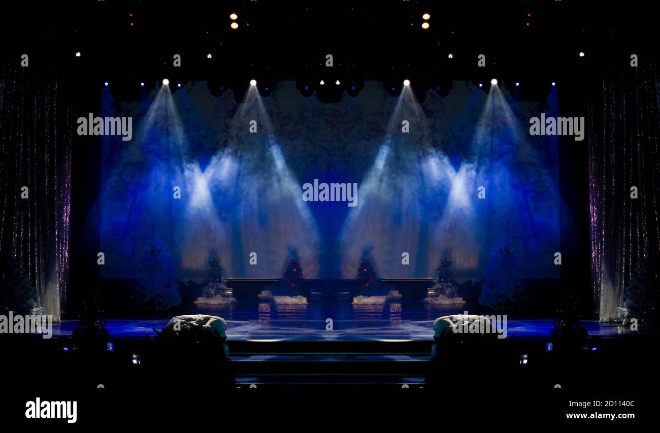 Empty Broadway Stage High Resolution Stock Photography and Images - Alamy