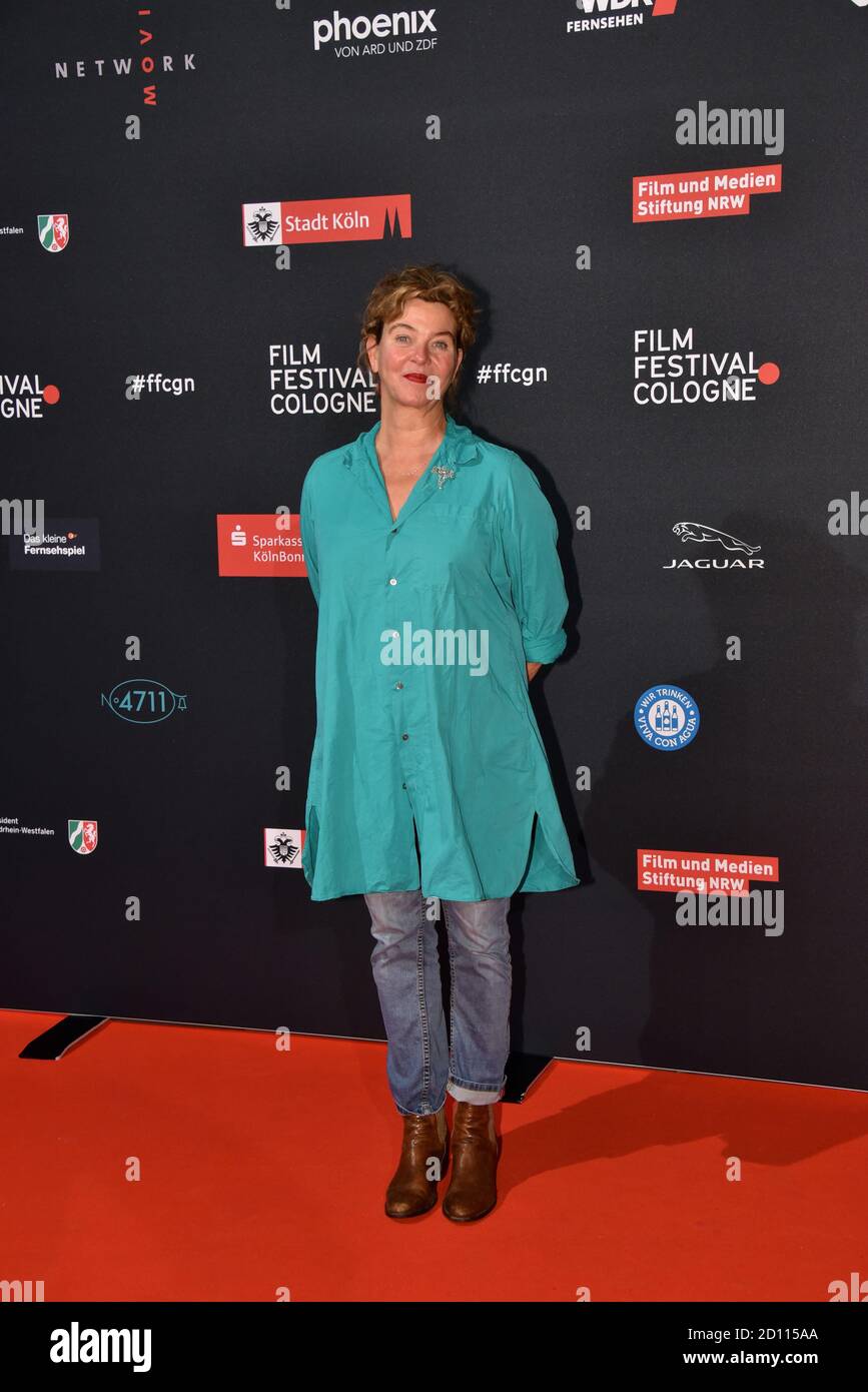 Cologne, Germany. 03rd Oct, 2020. The actress Margarita Broich comes to ...