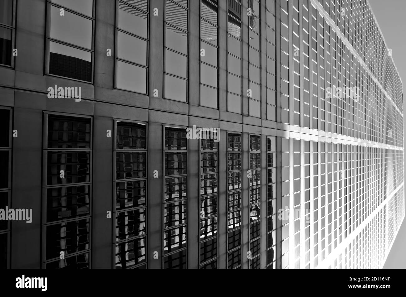 Skyscraper backdrop hi-res stock photography and images - Alamy