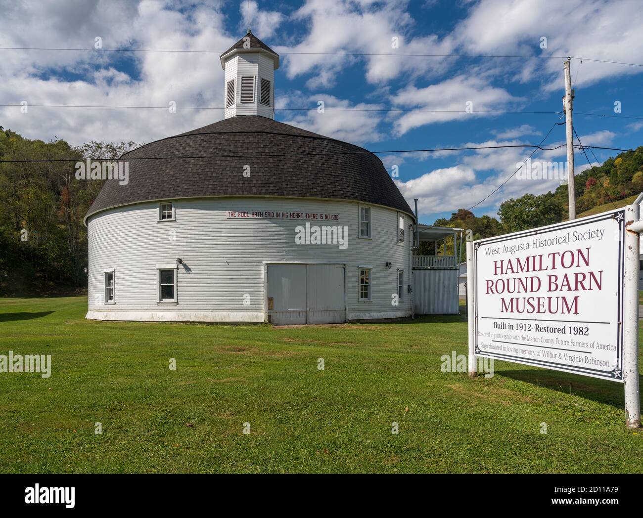 Round barn hi-res stock photography and images - Alamy