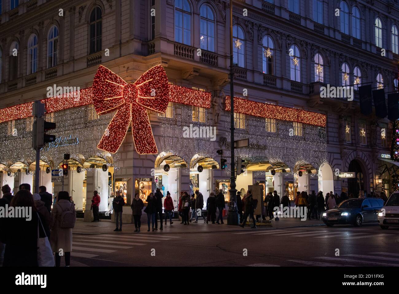 Red Bow displayed on Popp & Kretschmer Department Store each Christmas ...