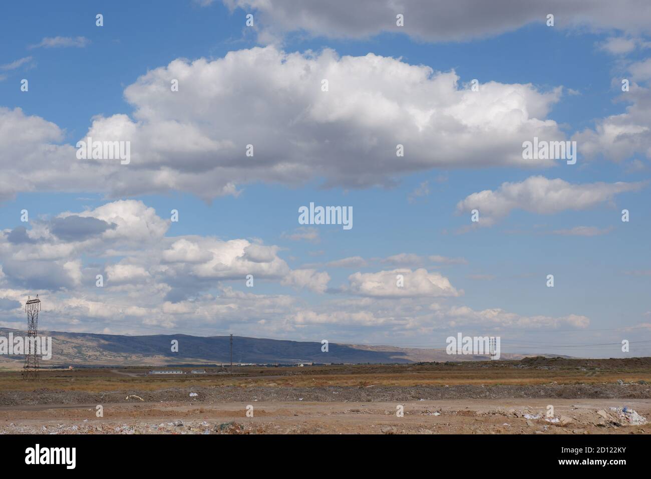 Cumulus rain clouds hi-res stock photography and images - Alamy